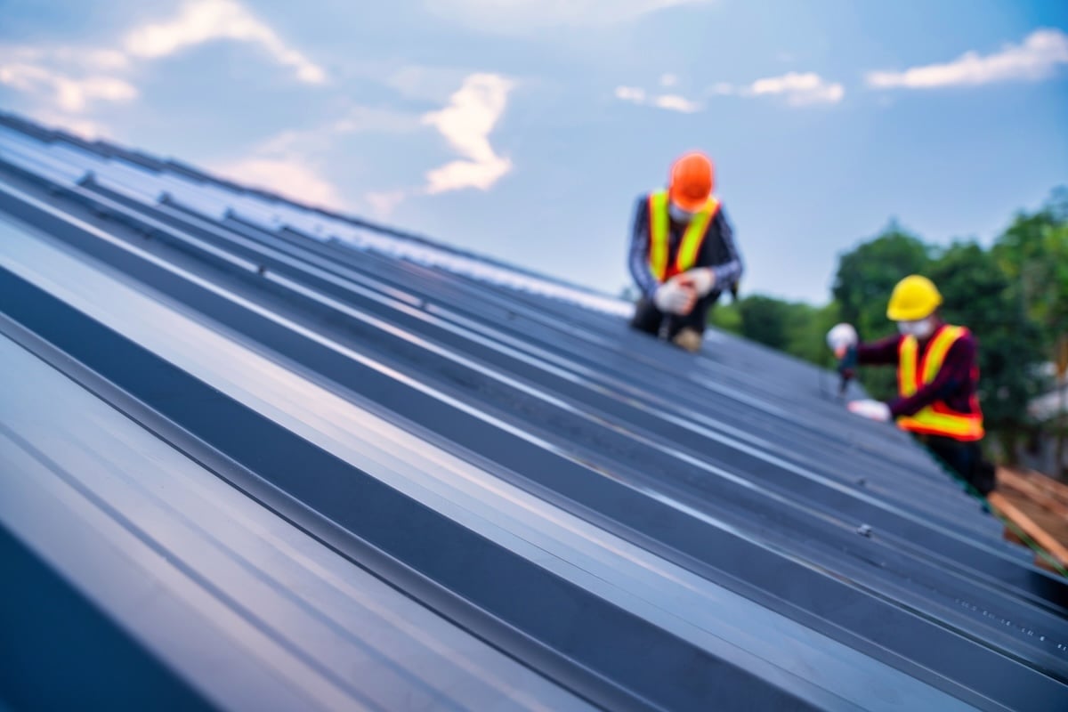 How To Install Metal Roof Ridge Cap? (Dos & Don'ts)